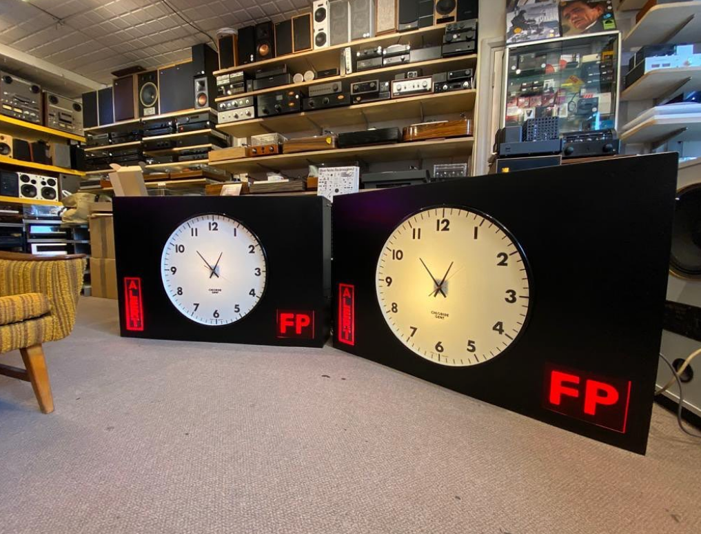 BBC studio clocks – AudioGoldLondon